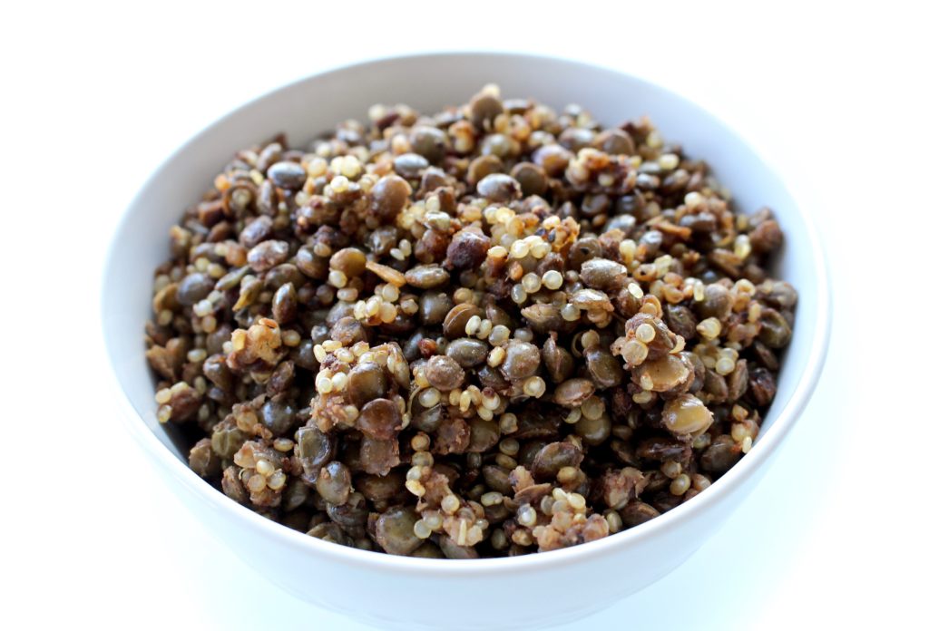 LEBANESE LENTILS AND QUINOA (MUJADARA) - Food Without Borders